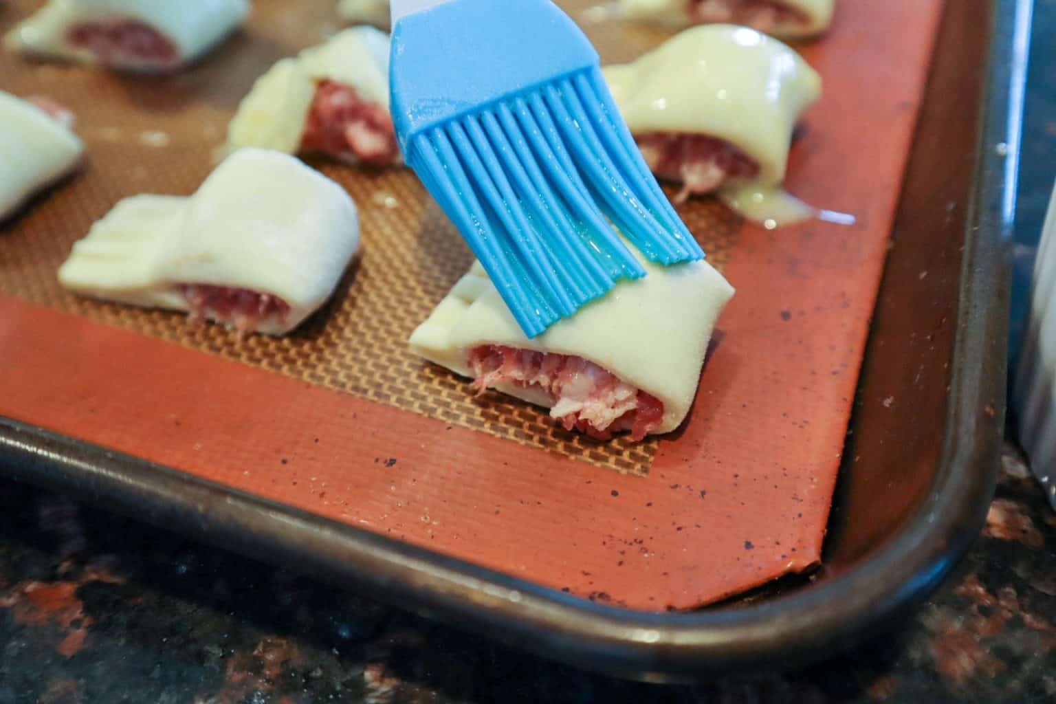 Bite Sized Sausage Rolls ~ The Recipe Bandit