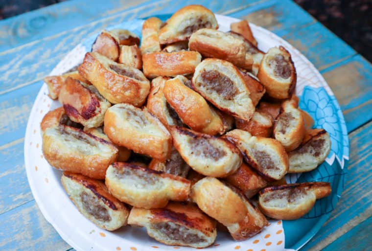 Bite Sized Sausage Rolls ~ The Recipe Bandit